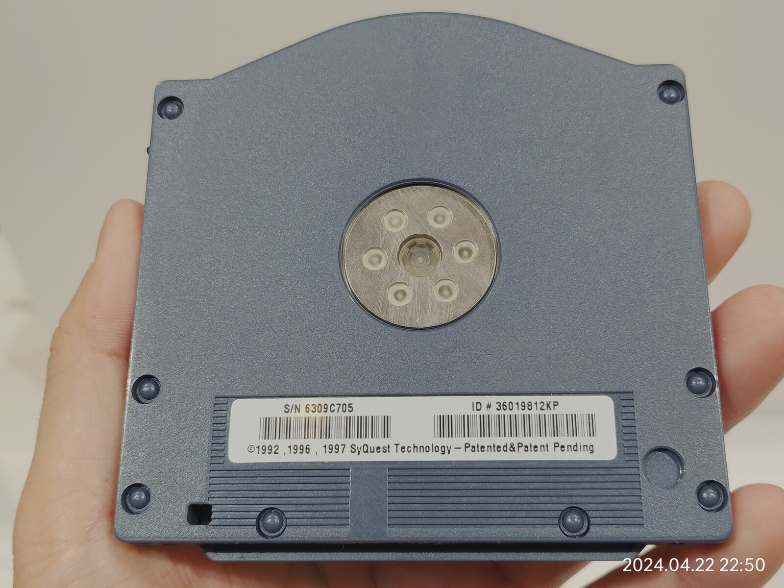 1997/平成9/SyQuest/syJet/1.5GB/複数プラッター/3.5インチディスク/ : Extinct Media Museum ...