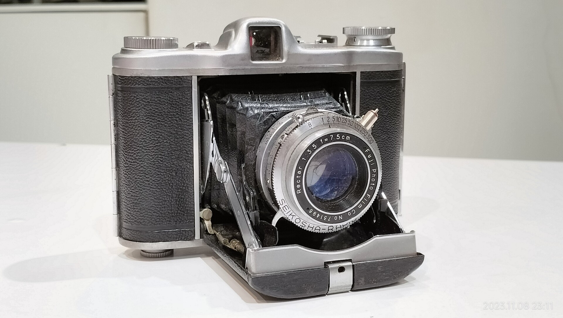 1950/昭和25/FUJIFILM/FUJICA SIX Model IIC/120フィルム/蛇腹カメラ/ : Extinct Media ...