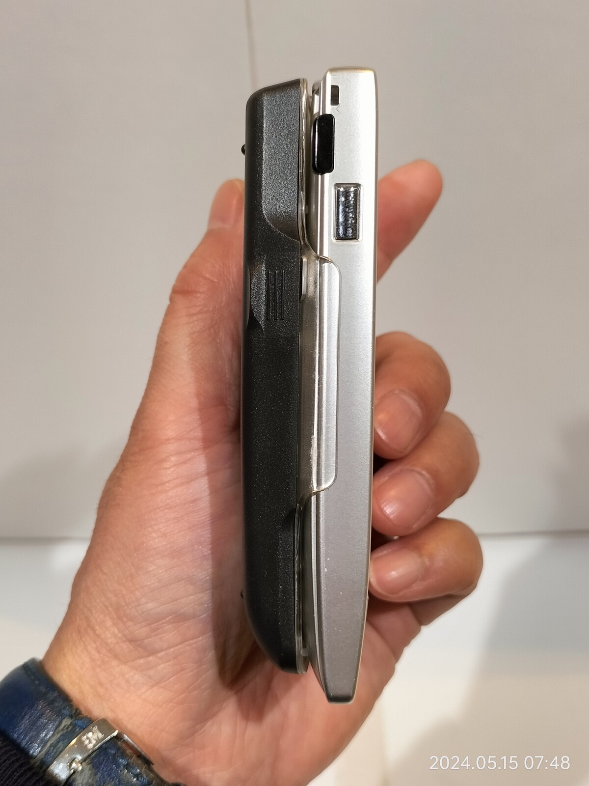 2002/平成14/SHARP/ZAURUS/SL-A300/Linux Embedix/240×320ドット 65,536色 反射型TFTカラー液晶/シルバー/コミュニケーションアダプター ...