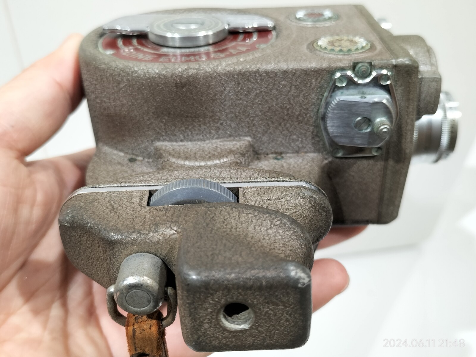 1957/昭和32/ELMO/CINE ELMO 8-AA/国産2機種目の8mmカメラの8-Aの改良型/レンズあり/グリップ付き/ダブル8 ...