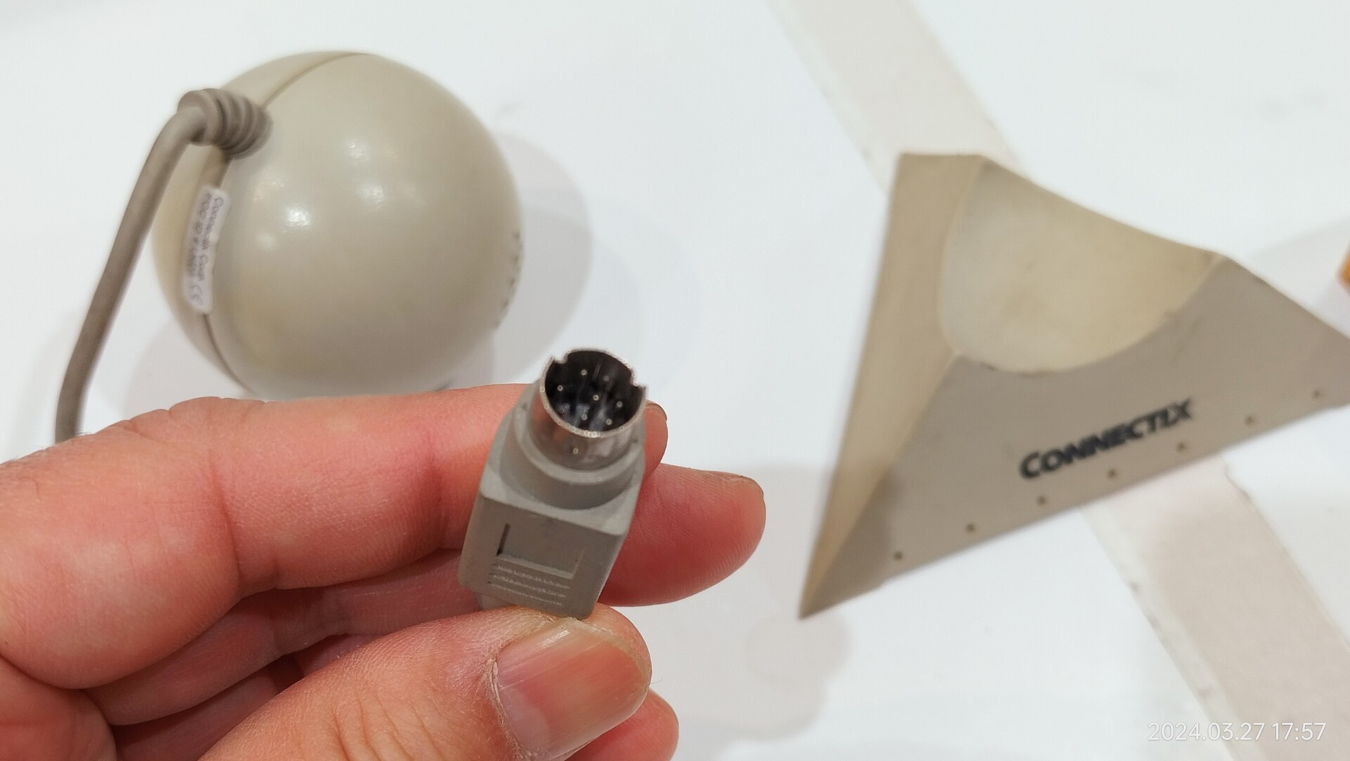 1994/平成6/Connectix/QuickCam/320_240 4bpp Greyscale/世界初のWebCam ...