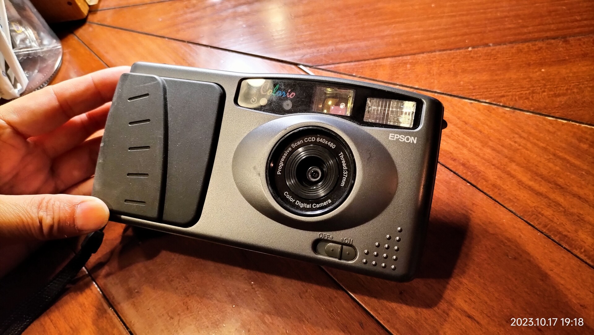 1996/平成8/EPSON/CP-100/Calario/カラリオ/35万画素/内蔵メモリー/単3電池4本/北米向けモデル ...
