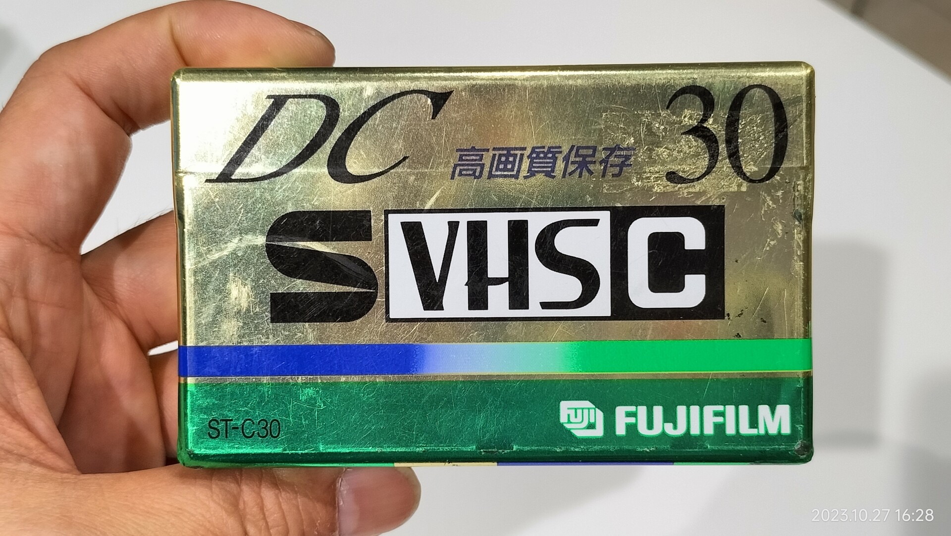 年代調査中/FUJIFILM/ST-C30/S-VHS/VHS-C/30分/ビデオテープ/ : Extinct Media Museum Tokyo
