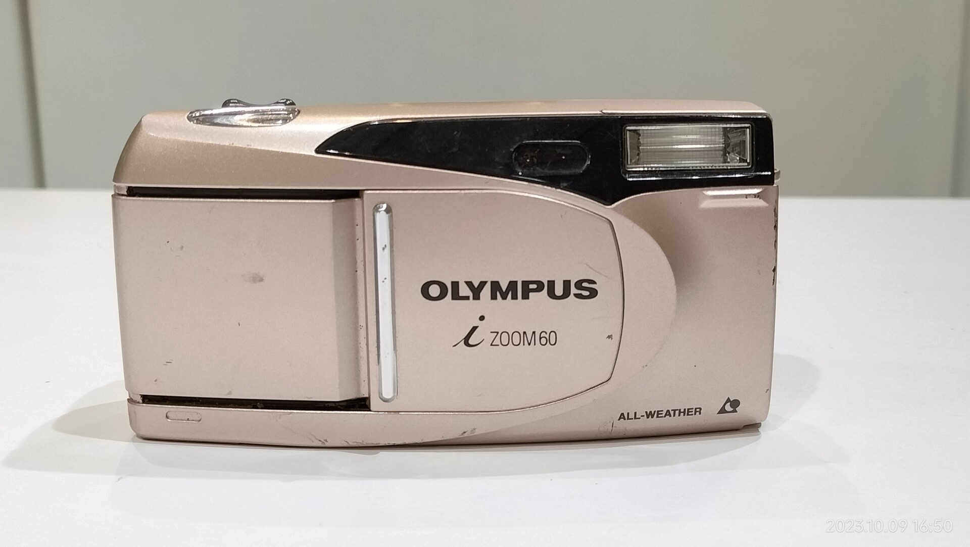 1999/平成11/OLYMPUS/μ ZOOM 60/APSフィルムカメラ/光学4倍ズーム/ : Extinct Media Museum ...