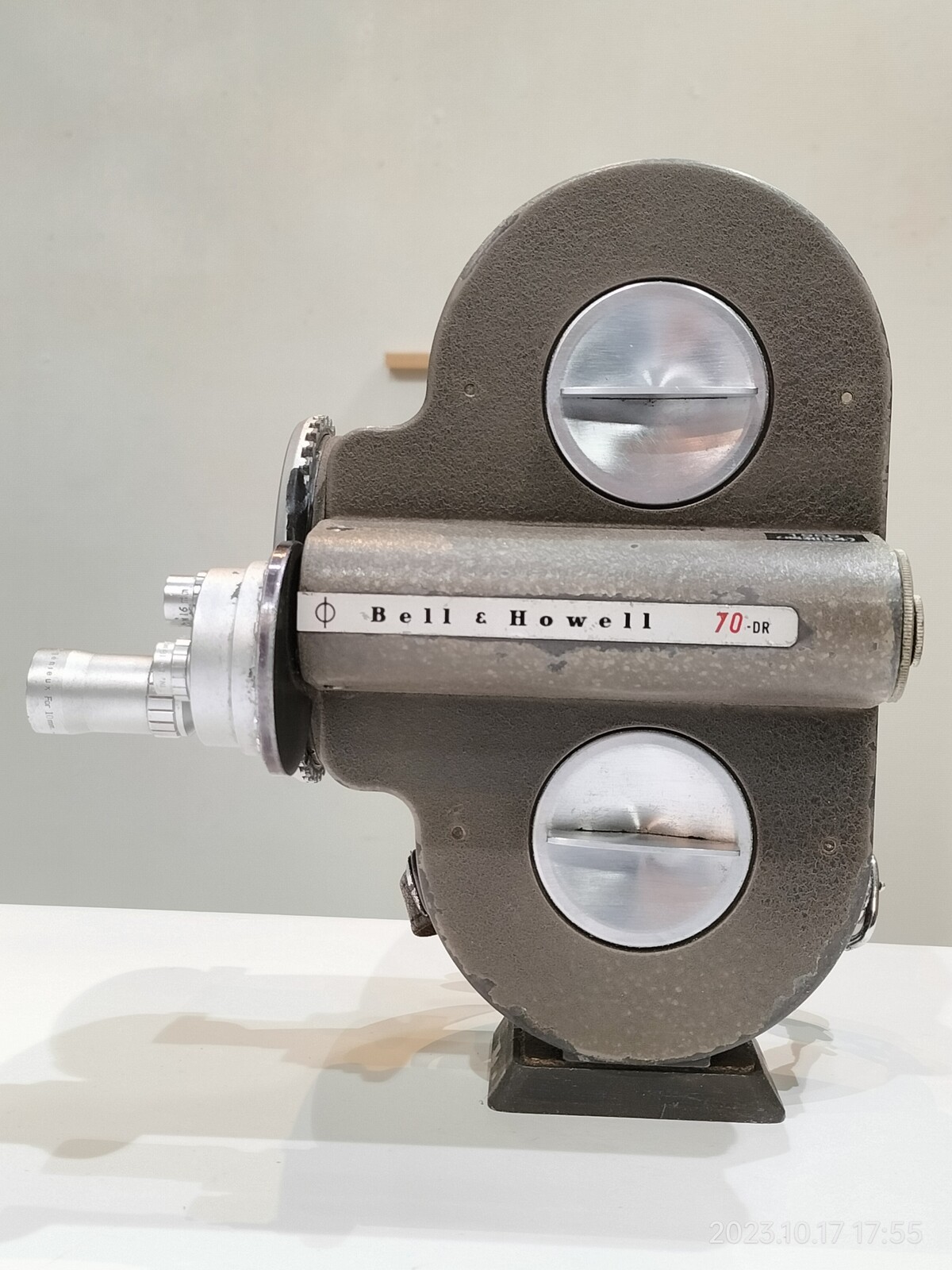 1959/昭和34/Bell&Howell/Filmo 70-DR/フィルモ/16mmカメラ/3本ターレット/ゼンマイ式/レンズなし ...