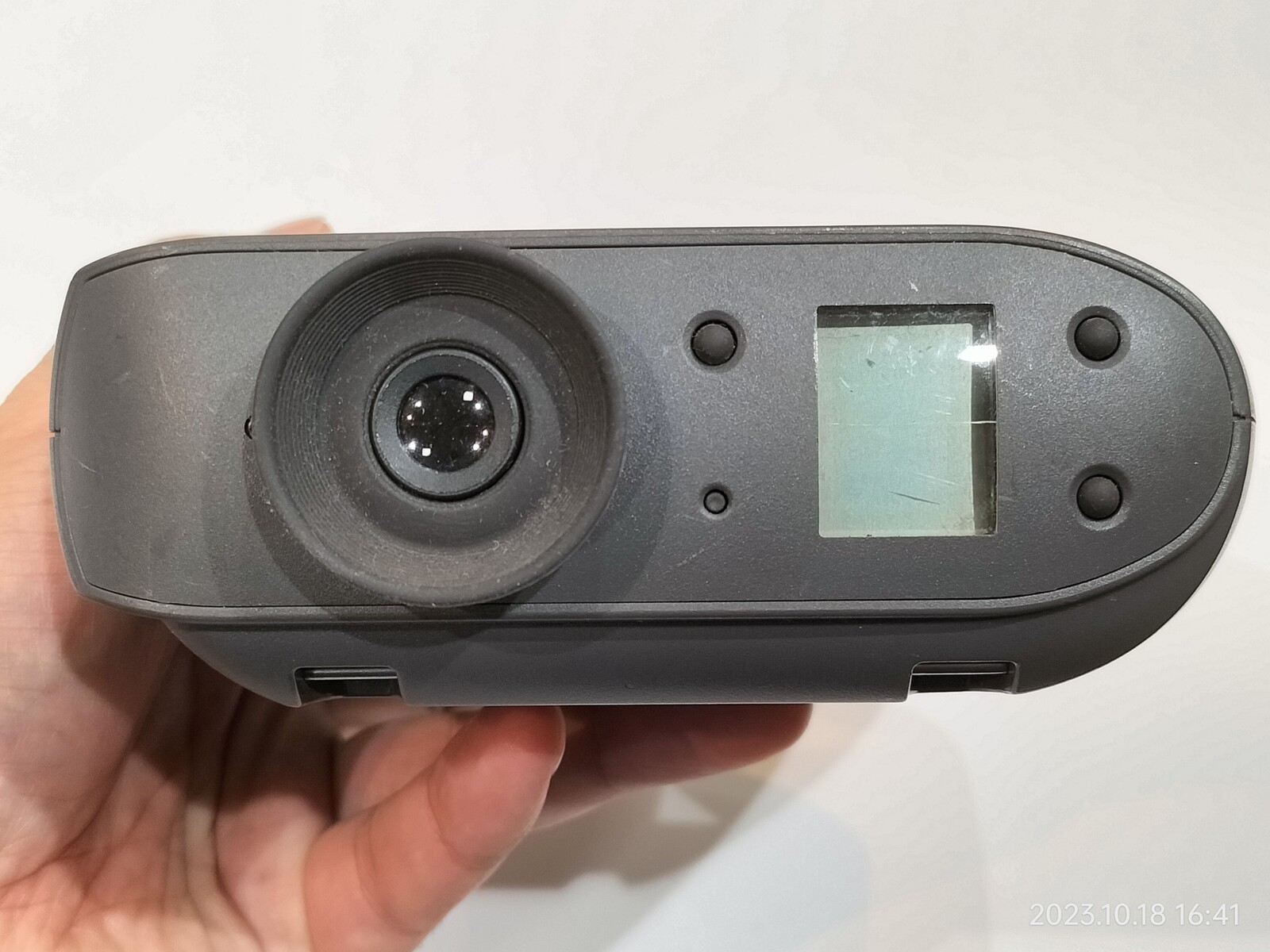 1994/平成6/Apple/QuickTake 100/アップル初のデジタルカメラ/生産はチノン/単焦点/35万画素/VGA/内蔵メモリー ...