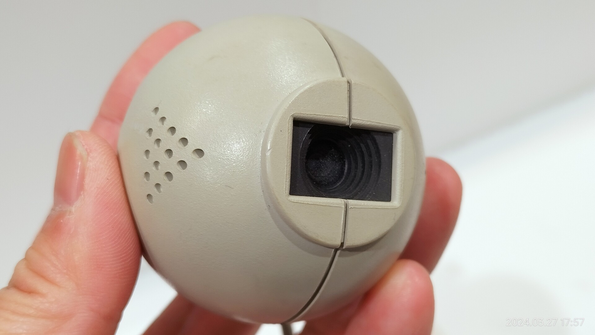 1994/平成6/Connectix/QuickCam/320_240 4bpp Greyscale/世界初のWebCam ...