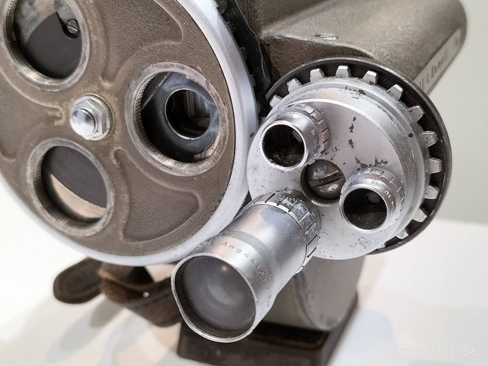 1959/昭和34/Bell&Howell/Filmo 70-DR/フィルモ/16mmカメラ/3本ターレット/ゼンマイ式/レンズなし ...