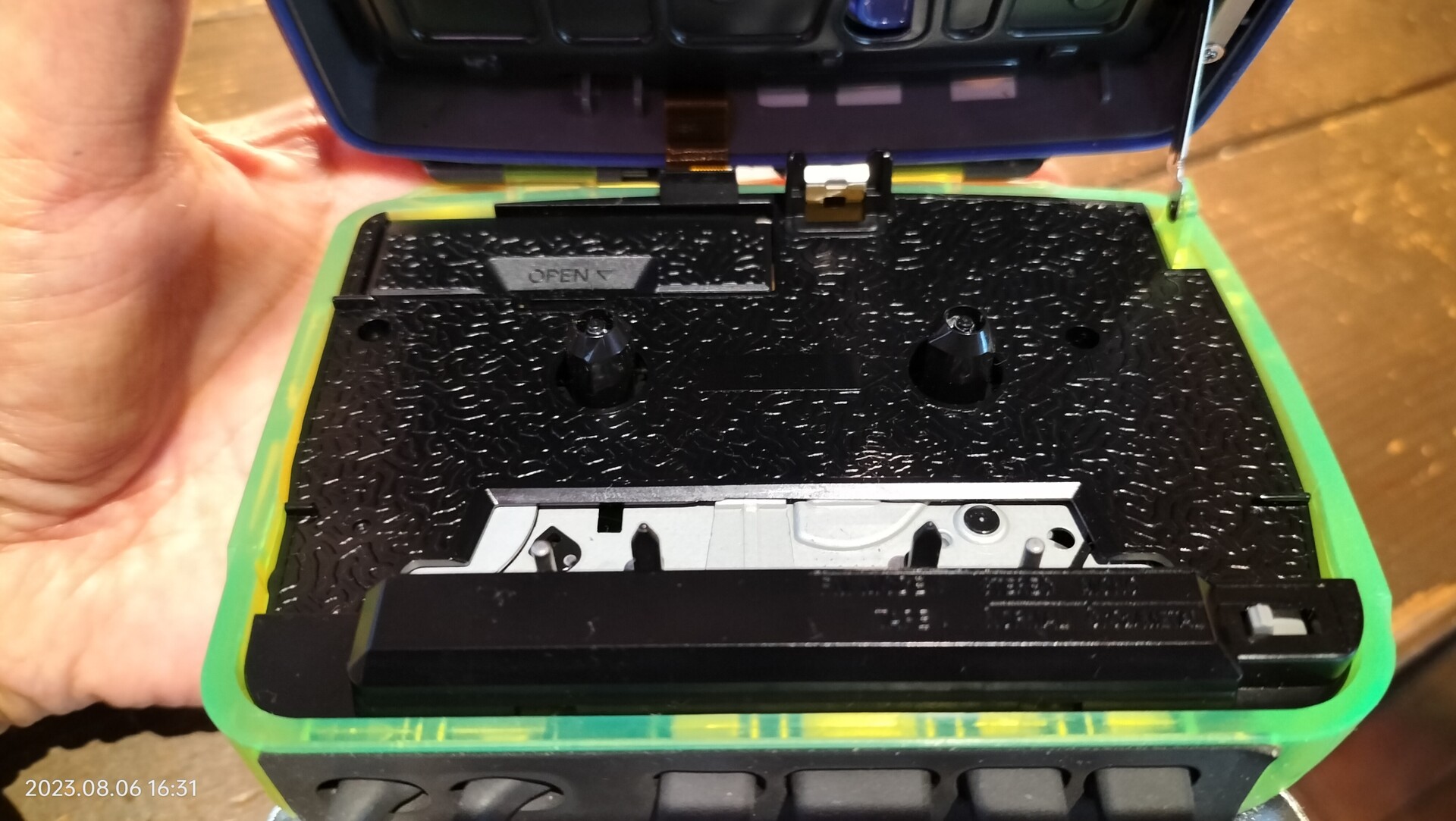 1997/平成9/SONY/WM-FS1/WALKMAN/SPORTS/GROOVE/MEGABASS/FMAM搭載/防水防塵/スケルトン ...