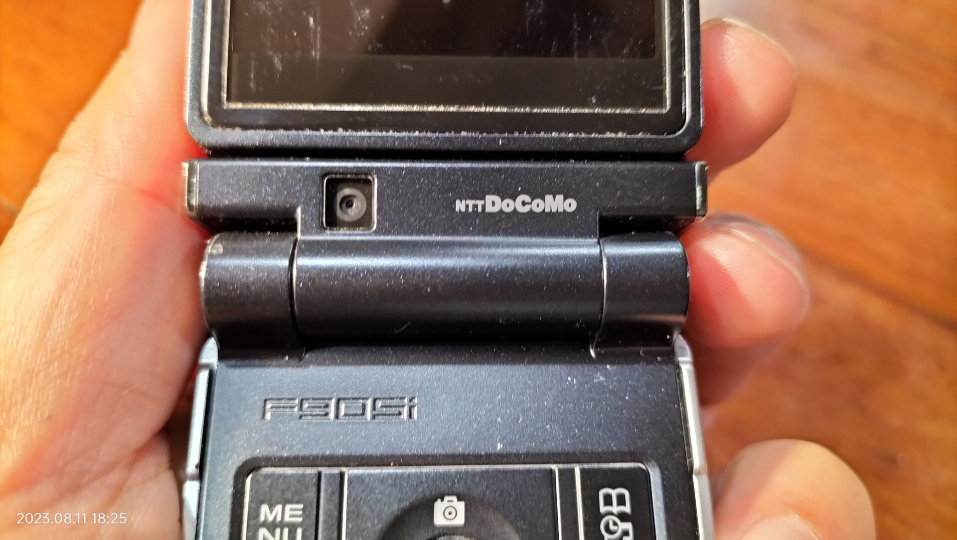 2007/平成19/FUJITSU/F905i/ヨコモーション/サイクロイド機構/ワンセグ対応/ブラック/ : Extinct Media ...