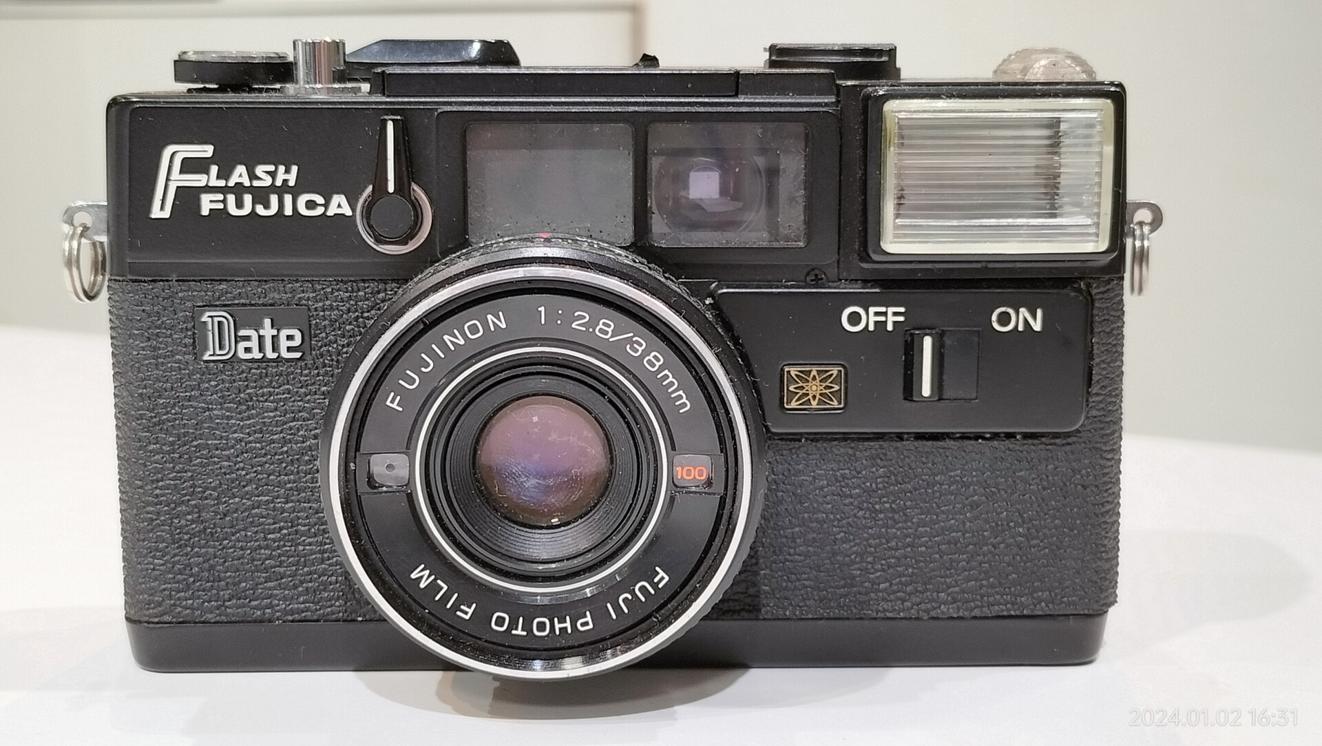 1976/昭和51/FUJIFILM/FLASH FUJICA Date/フジフィルム/38mm単焦点/フジ初のフラッシュ内蔵カメラ ...