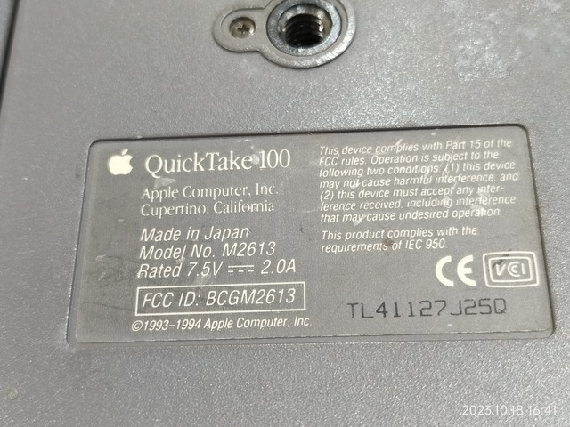 1994/平成6/Apple/QuickTake 100/アップル初のデジタルカメラ/生産はチノン/単焦点/35万画素/VGA/内蔵メモリー ...