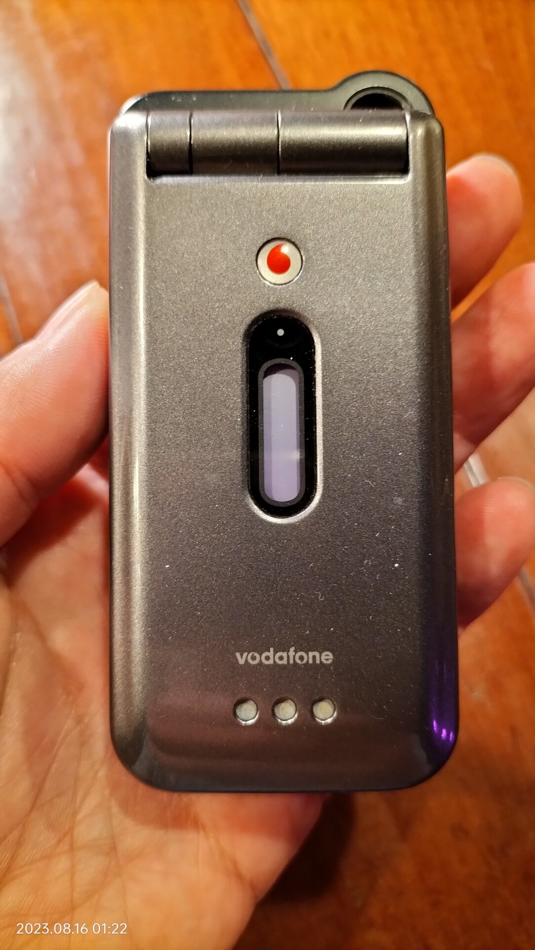 2005/平成17/SHARPE/703SH/Vodafone/ミニSDスロット/ : Extinct Media Museum：絶滅メディア博物館