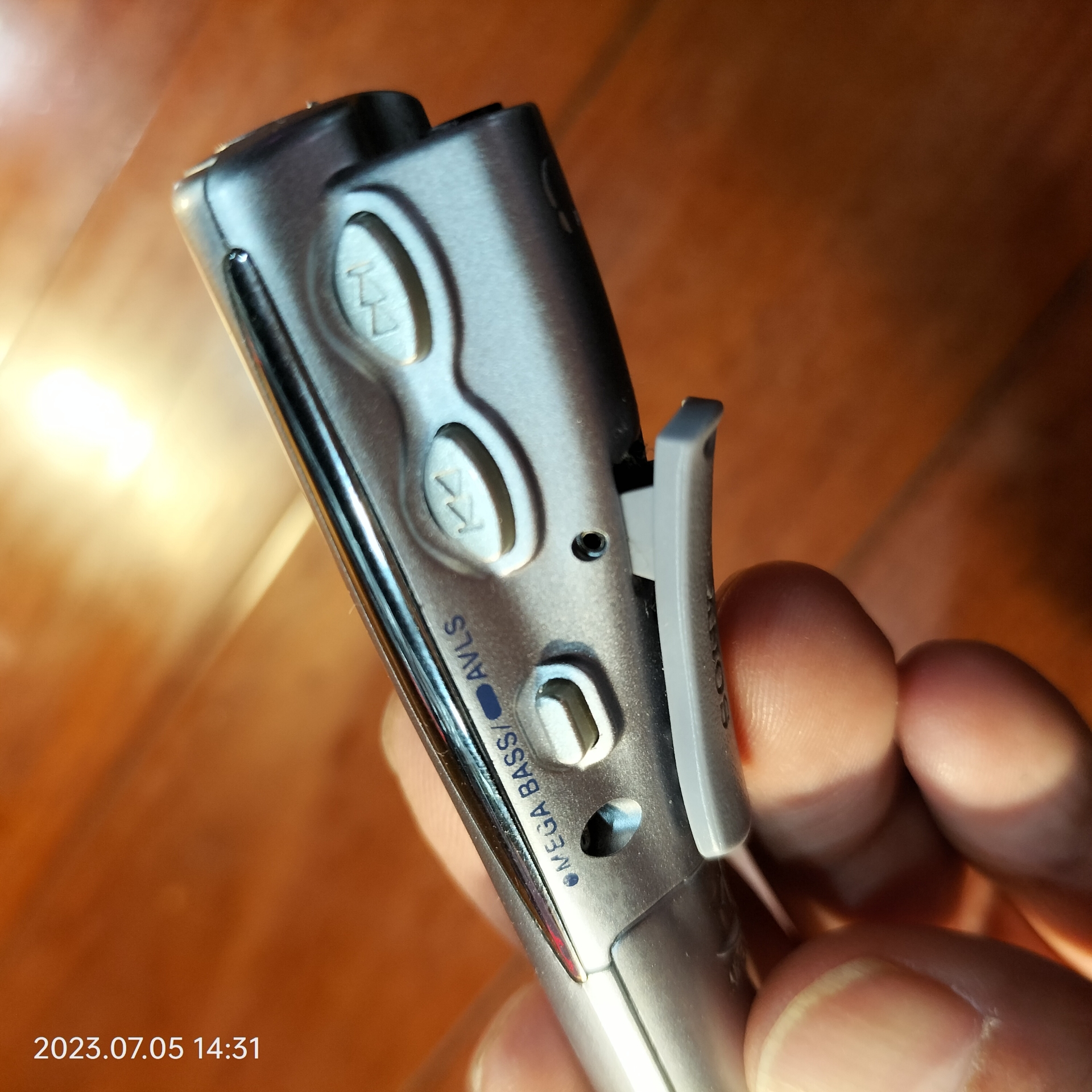 2000/平成12/SONY/VAIO Music Clip/MC-P10/ATRAC3/64MB/ : Extinct Media ...