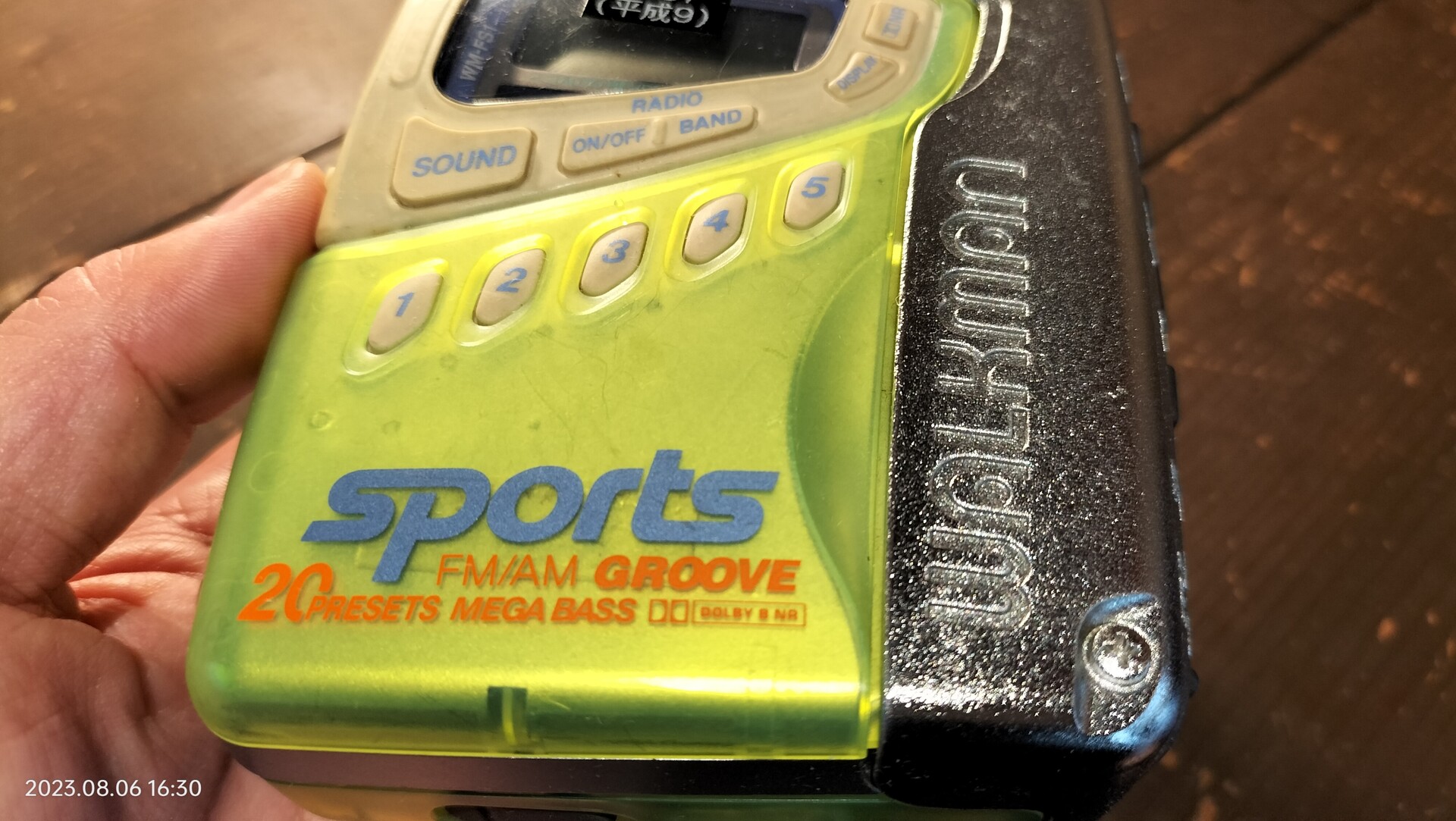 1997/平成9/SONY/WM-FS1/WALKMAN/SPORTS/GROOVE/MEGABASS/FMAM搭載/防水防塵/スケルトン ...