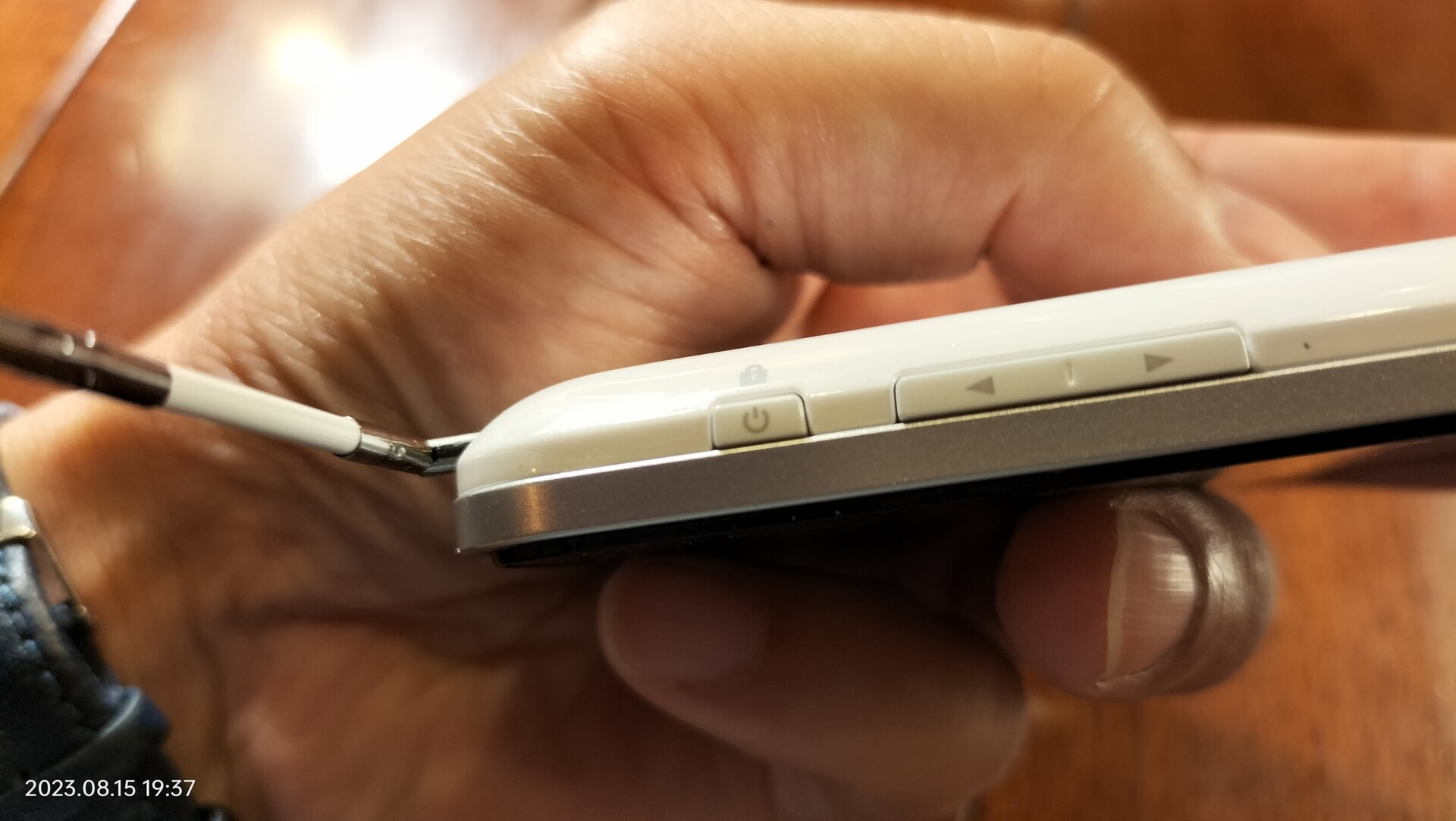 2010/平成22/SHARP/IS03/au/Google/GLOBAL PASSPORT CDMA/Android 2.1/ : Extinct Media Museum | 絶滅メディア博物館