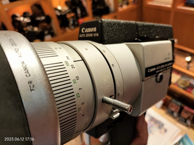 1968/昭和43/Canon/AUTO ZOOM 1218 SUPER ZOOM/12倍光学ズーム/F1.8/キヤノン8mm機として最大倍率 ...