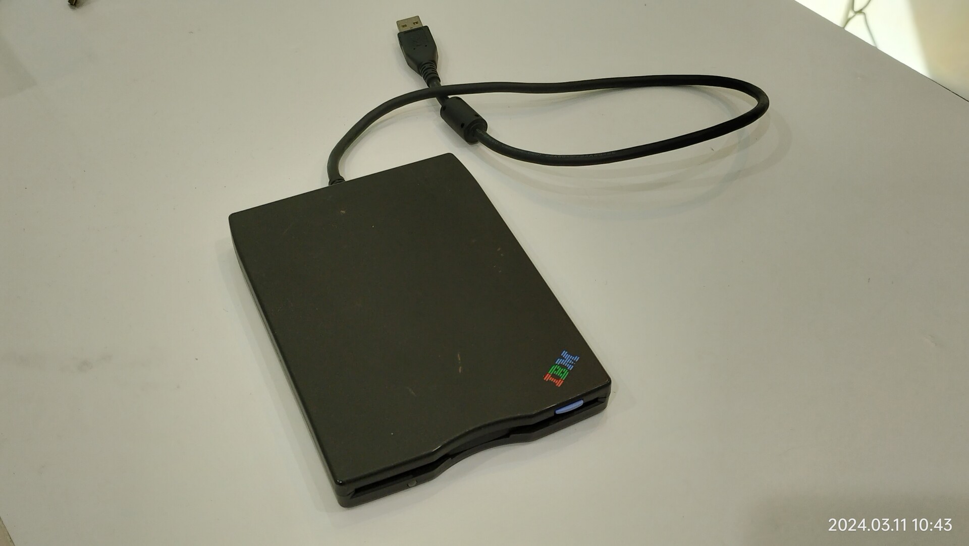 年代調査中/IBM/IBM USB Portable Floppy Diskette Drive/FD-05PUB/ : Extinct ...