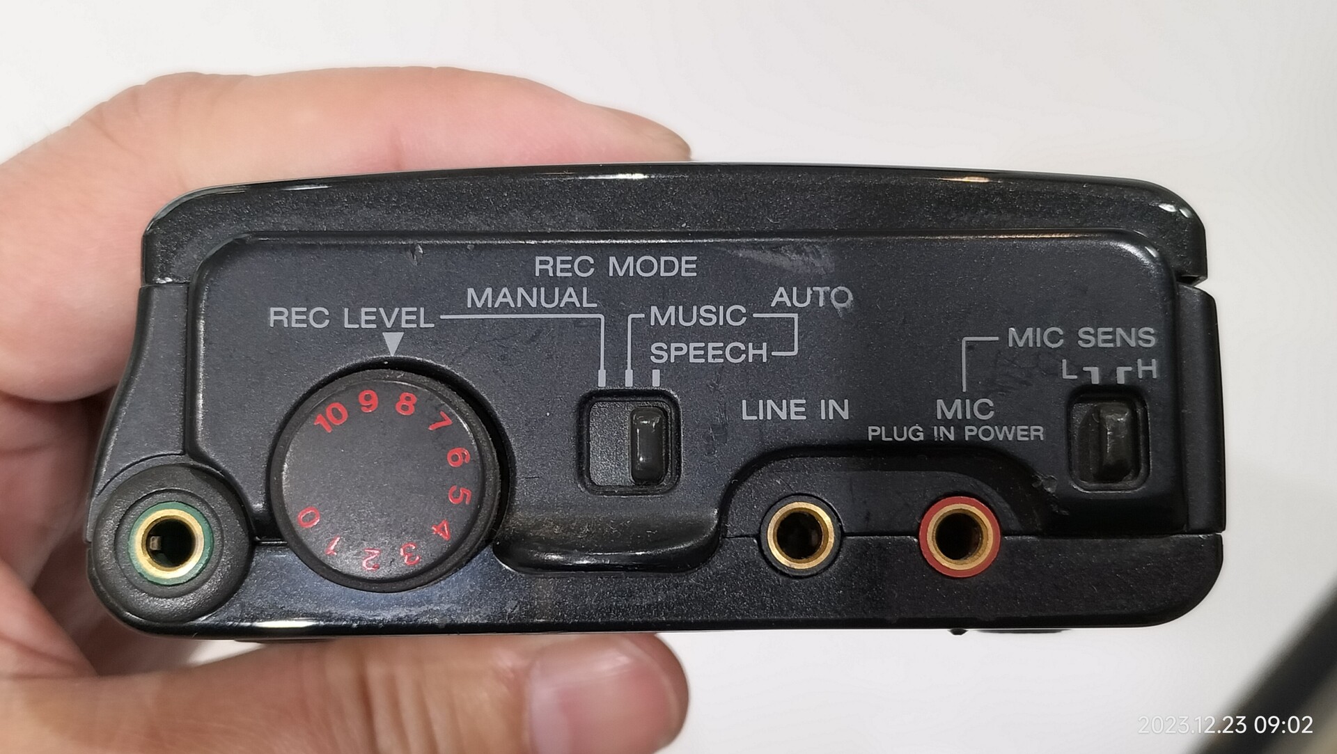 1997/平成9/SONY/TCD-D8/DAT/DAT WALKMAN/DIGITAL AUDIO TAPE-CORDER ...