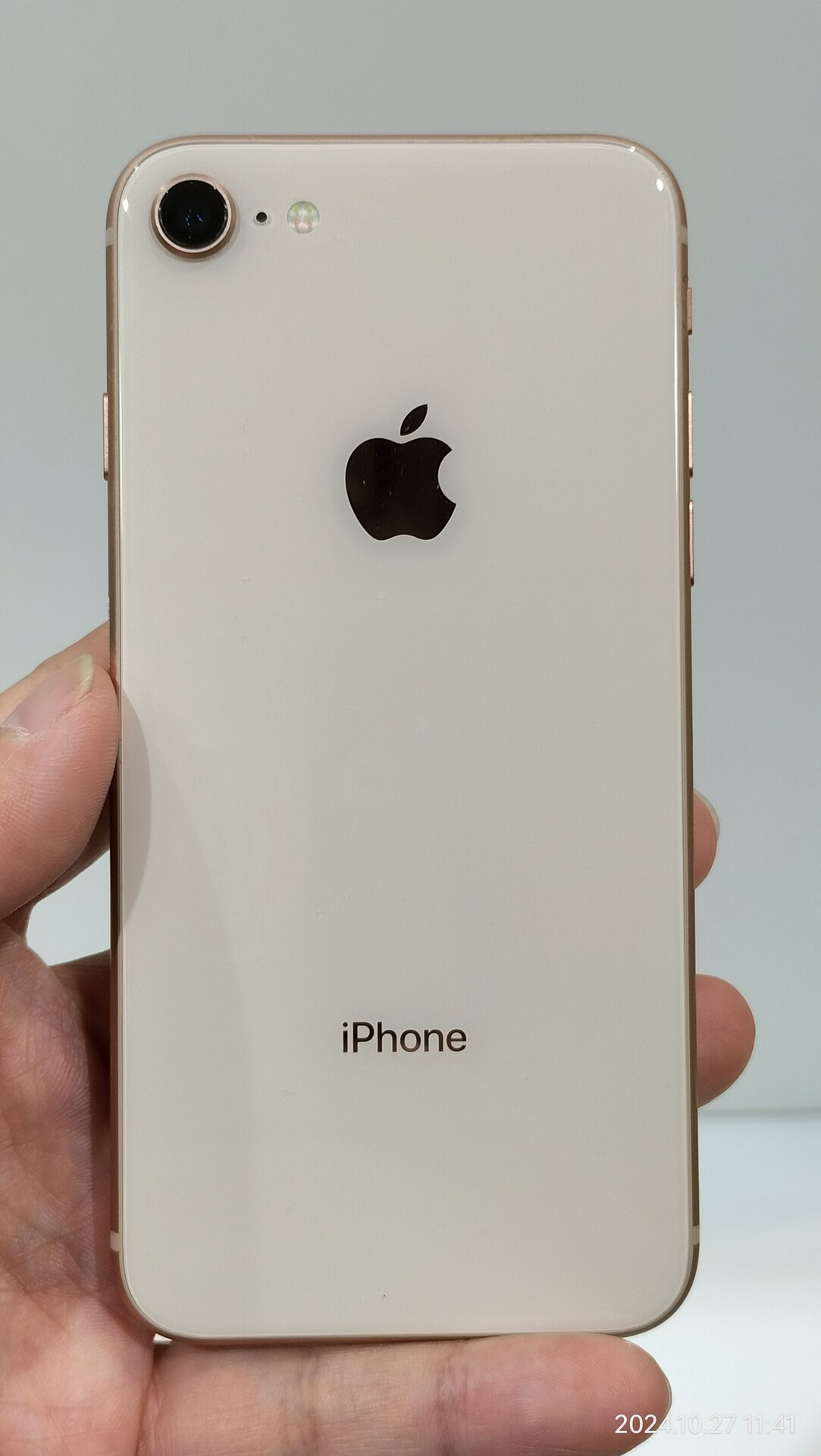 2017/平成29/Apple/iPhone 8/Apple A11 Bionic/iOS 11.0（初期搭載）→iOS 16.7.10まで/第11世代iPhone/12メガカメラ/ゴールド ...