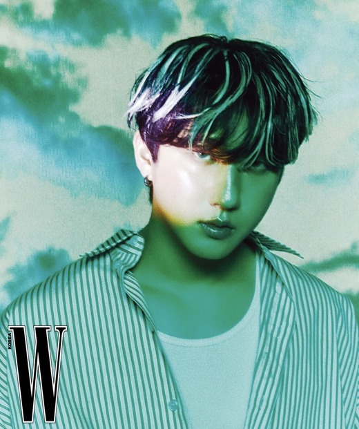 W KOREA @ Dolce&Gabbana Stray Kids Changbin : * Fleur de Coeur *ココロノハナ