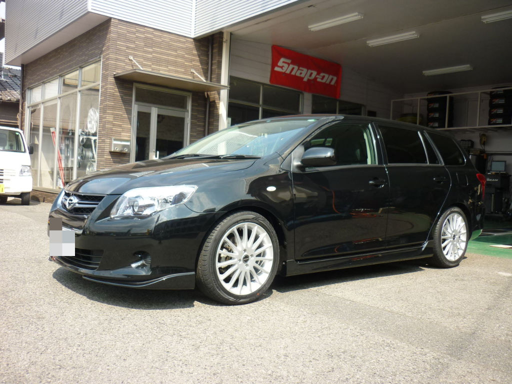 カローラ フィールダー Nze141 タイヤ サイズ