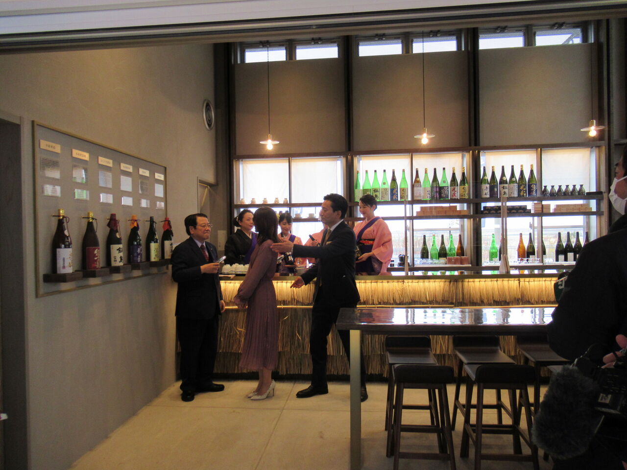 肥前浜駅内に「HAMA BAR」がオープン : ひろちゃんの玉手箱～肥前鹿島だより～