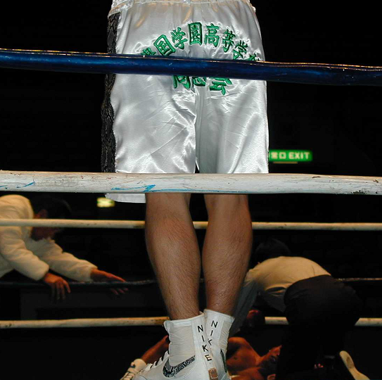 BOXER MATSUMOTO HIROSHI:VS パランチャン・ウォラピン（タイ） 4R 1分26秒KO勝ち（18戦13勝5KO2敗3分け）