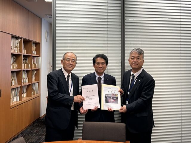 予算委員会・・各役所の予算配分に責任を持つ : 衆議院議員 大串ひろしブログ