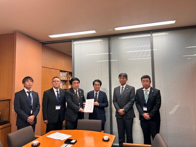 予算委員会・・各役所の予算配分に責任を持つ : 衆議院議員 大串ひろしブログ