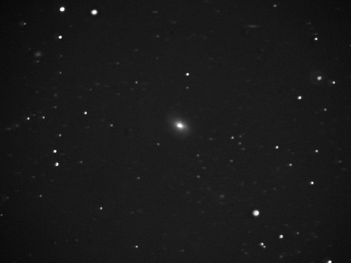 宇宙は両目で見るのが一番 : NGC 214