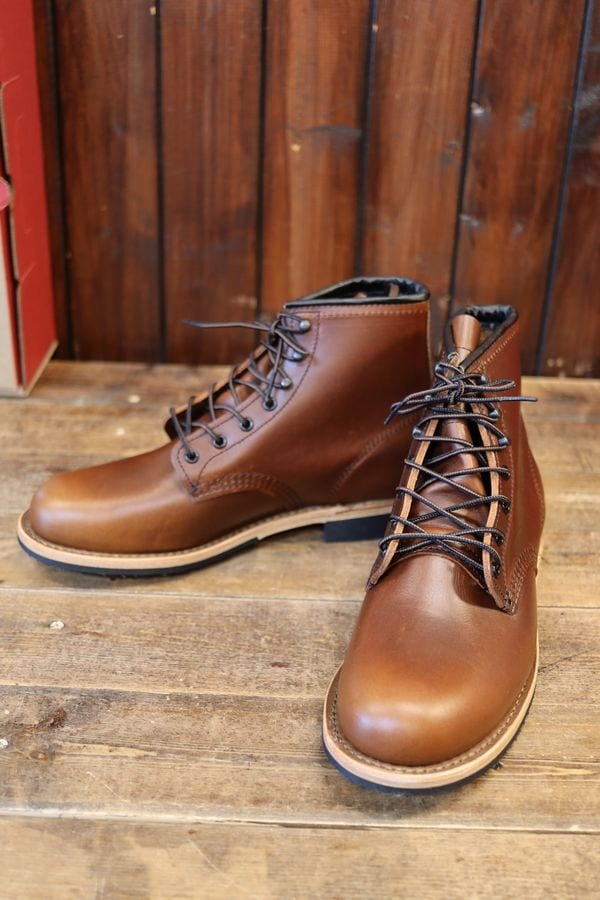 贅沢な革と卓越したデザインで仕上げられたRED WING 9422 BECKMAN : バイクウェアとアメカジ ショップHistory