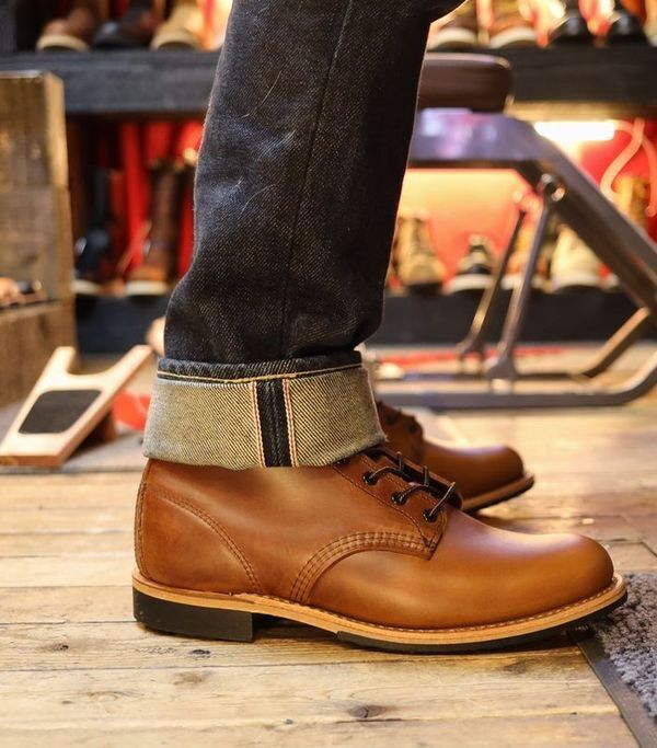 贅沢な革と卓越したデザインで仕上げられたRED WING 9422 BECKMAN : バイクウェアとアメカジ ショップHistory