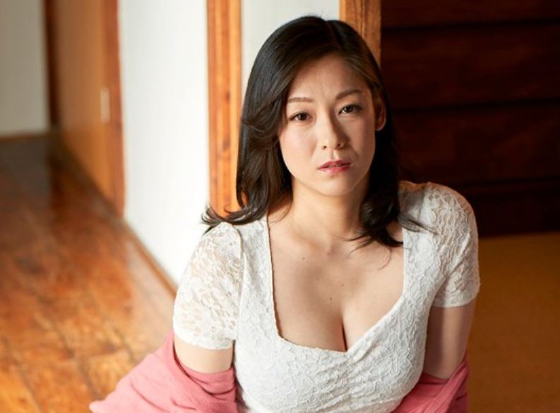 【巨乳熟女】 巨乳人妻が絶倫老人のち ぽをしゃぶる。児玉るみ エロエロサンタ~サムネイルによるアンテナブログ~
