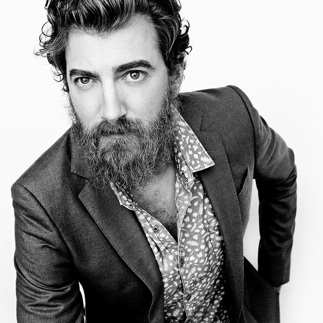 Rhett McLaughlin (Youtuber) Wiki, Bio, Age, Height, Weight, Wife ...