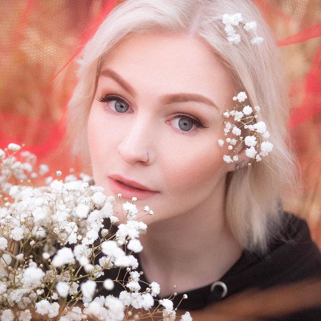 Kris Collins (TikTok Star) Wiki, Bio, Age, Height, Weight, Affair, Net ...