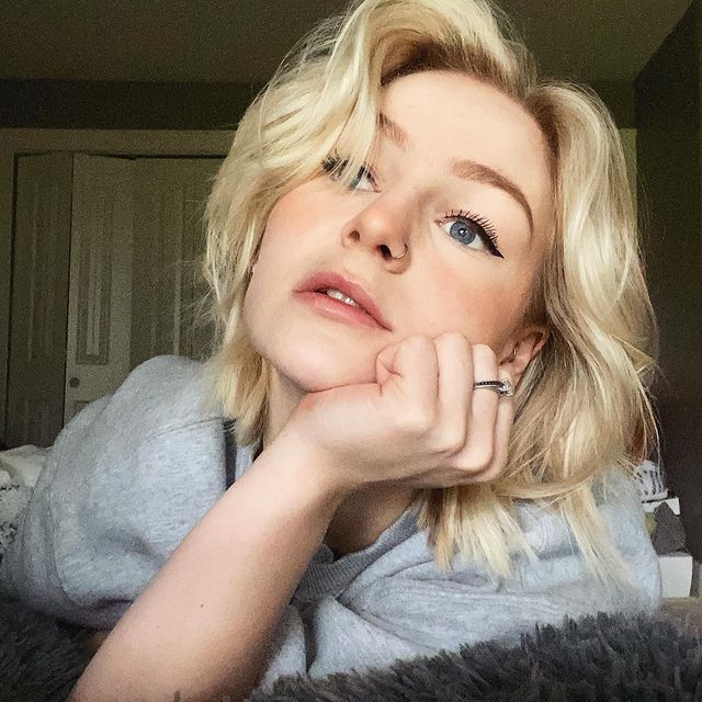 Kris Collins (TikTok Star) Wiki, Bio, Age, Height, Weight, Affair, Net ...