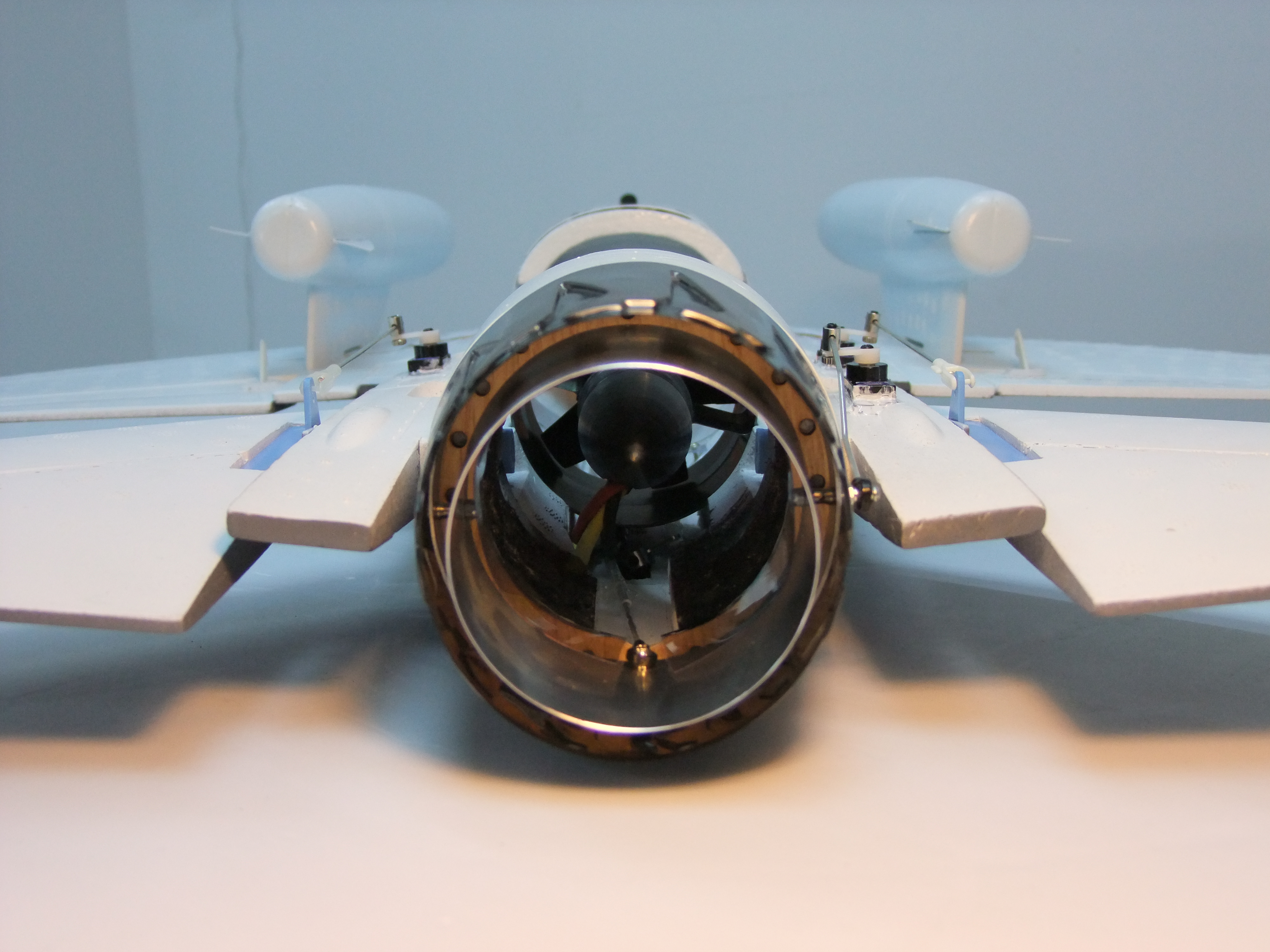 RC-LANDER F16/F2-B ベクターシステム付き ARF S-EPO素材 : 日本一安い HOBBY＆TOYS 情報