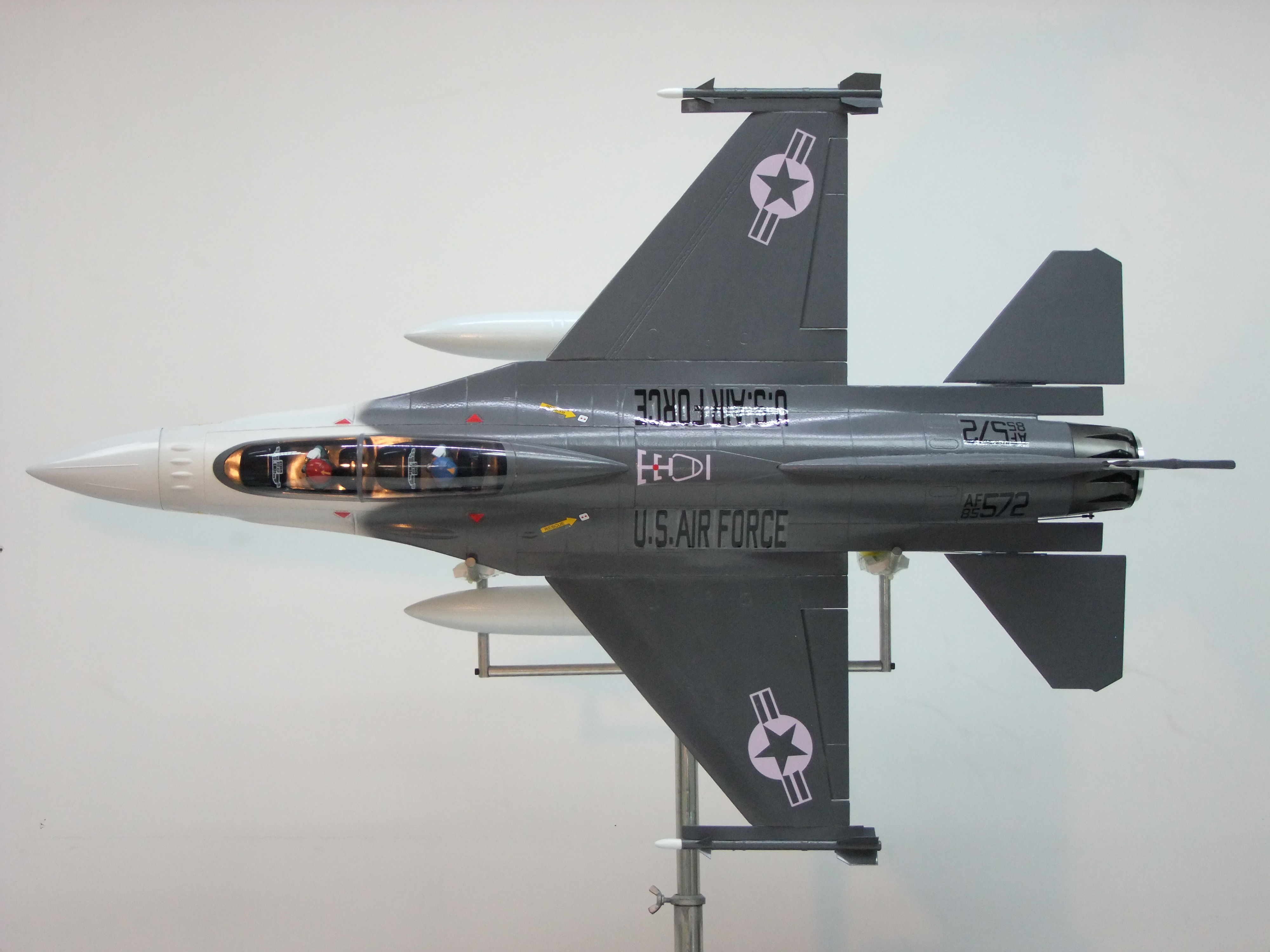 RC-LANDER F16/F2-B ベクターシステム付き ARF S-EPO素材 : 日本一安い HOBBY＆TOYS 情報