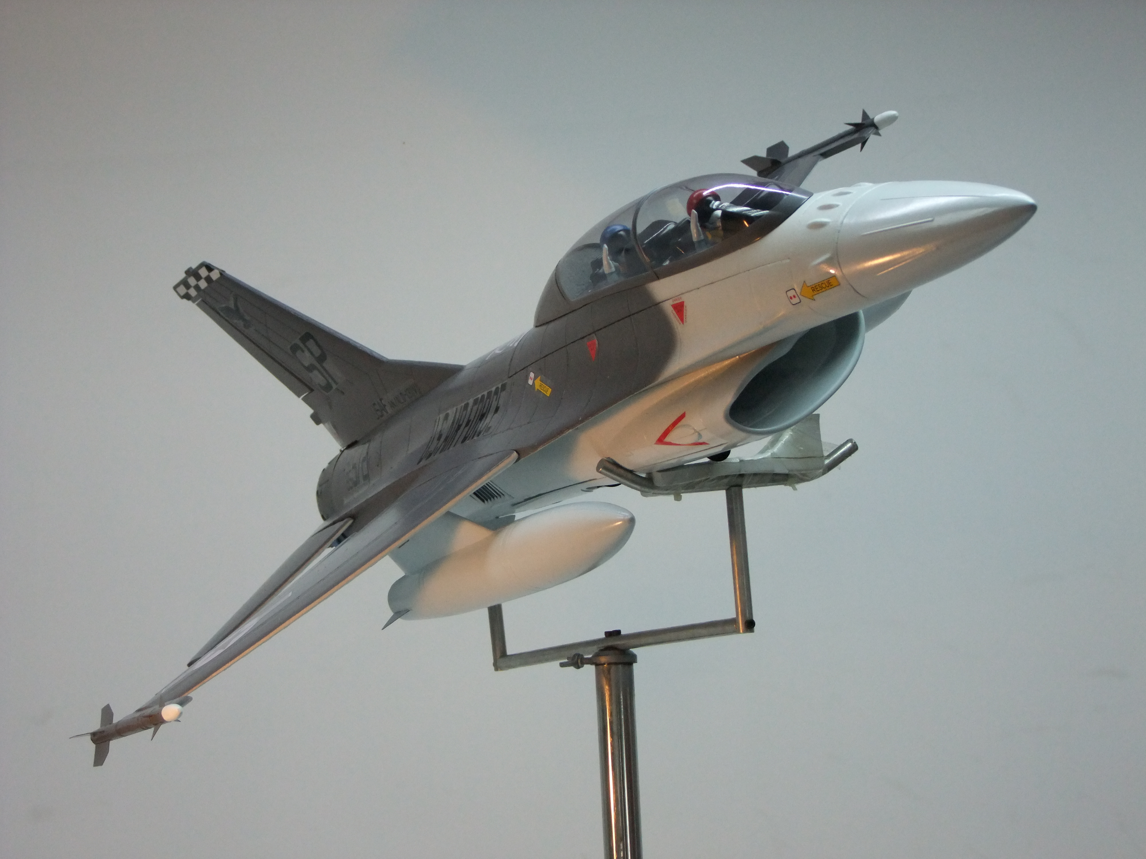 RC-LANDER F16/F2-B ベクターシステム付き ARF S-EPO素材 : 日本一安い HOBBY＆TOYS 情報