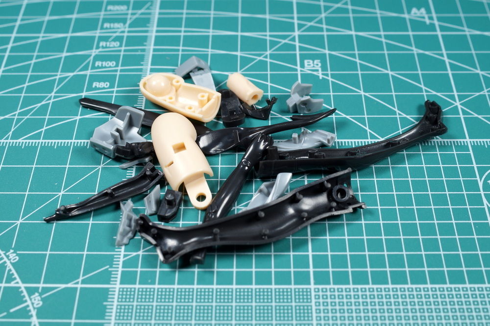 フレームアームズ・ガール 轟雷 Monotone Form 製作01 開封～パチ組み開始！ : こーのーどちゃかてきんL -立体版-