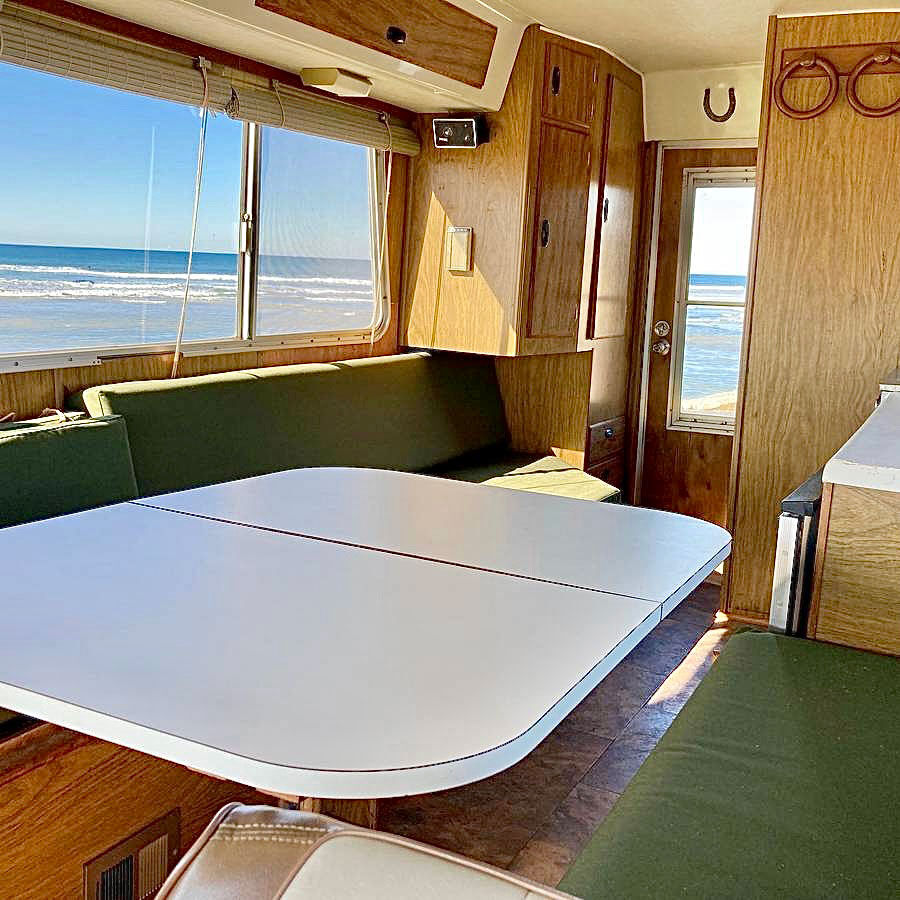 HOLYSMOKE : 1972 Dodge Balboa Motorhome