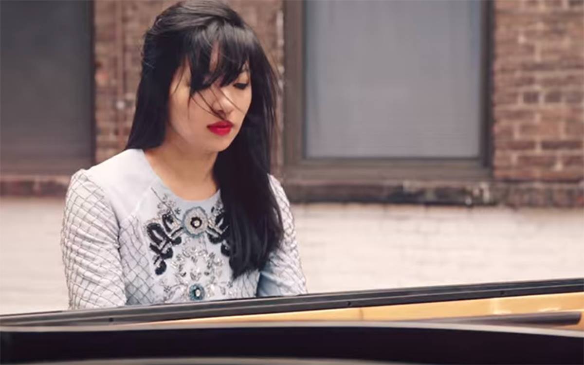 エリザベス・ジョイ・ロウ（Elizabeth Joy Roe） : クラシックがお好きでしょ