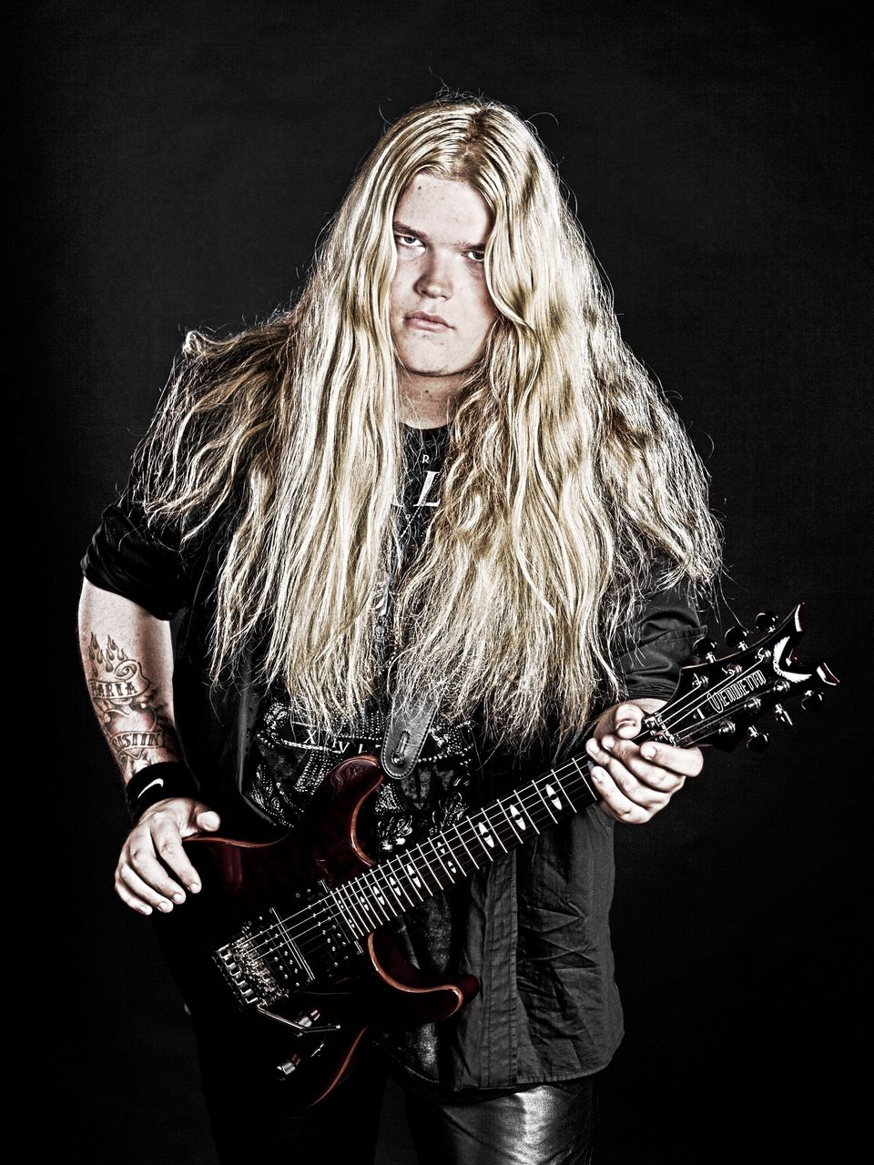 あさってからでもいいかな･･･ : SABATONにTommy Johanssonが加入！！