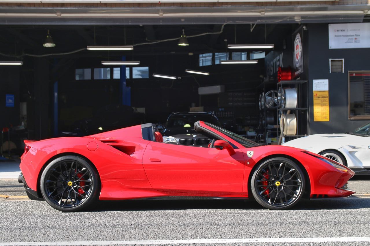 hre_japanのblog:Ferrari F8 Spider on P200 マッチングPHOTO!