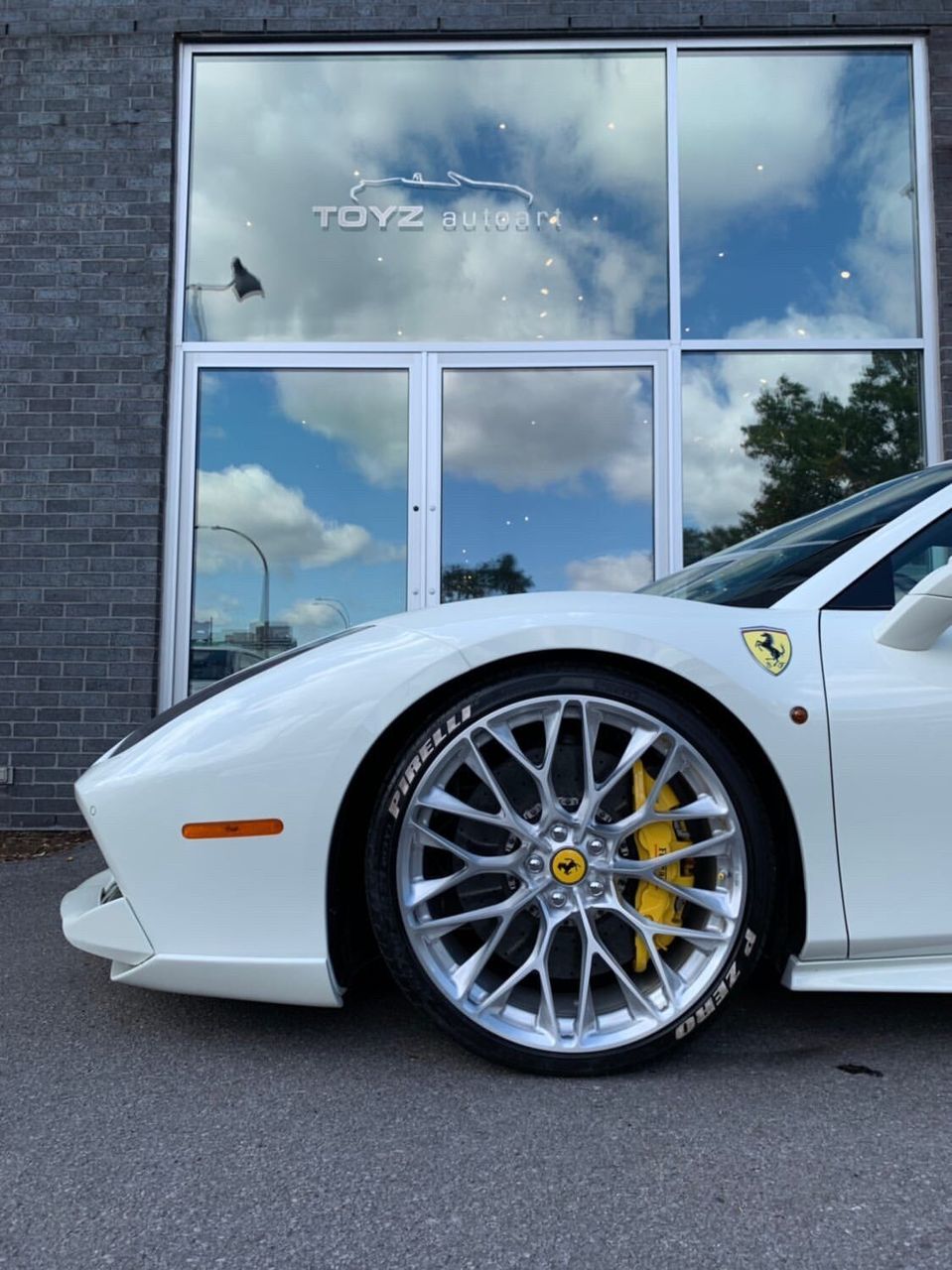 hre_japanのblog:Ferrari 488 Spider P200マッチングPHOTO!