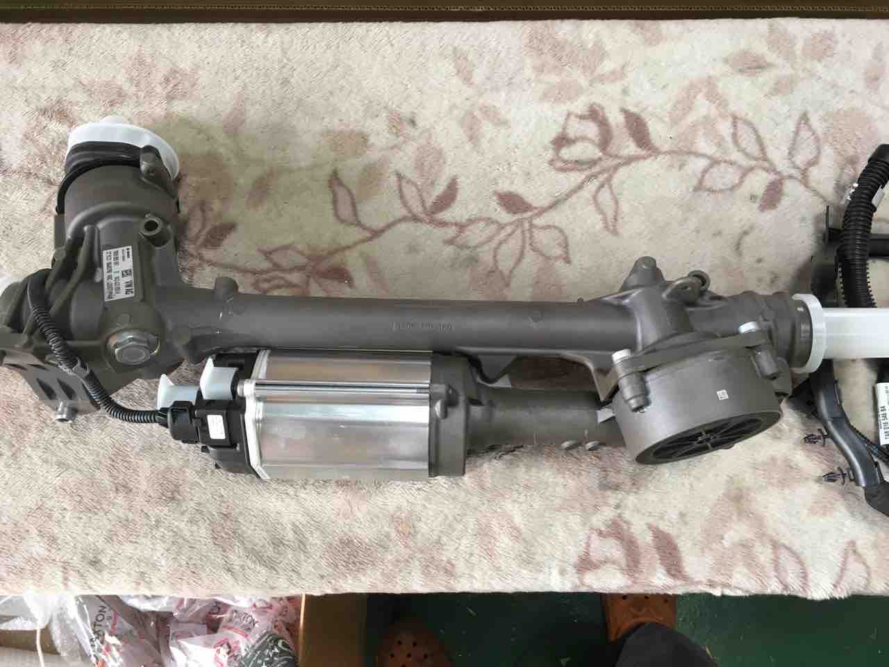 パワーステアリングギアボックスラック LHD VW Passat CC 5N1909144L 3C1423105C 3C142305