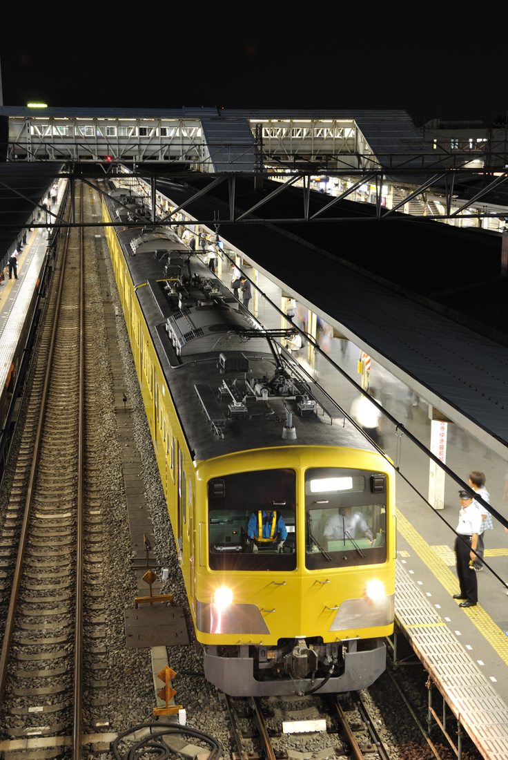 クロフネ航海手帳 : 【西武】 E34+E31の牽引で西武新2000系2077Fが小手指へ