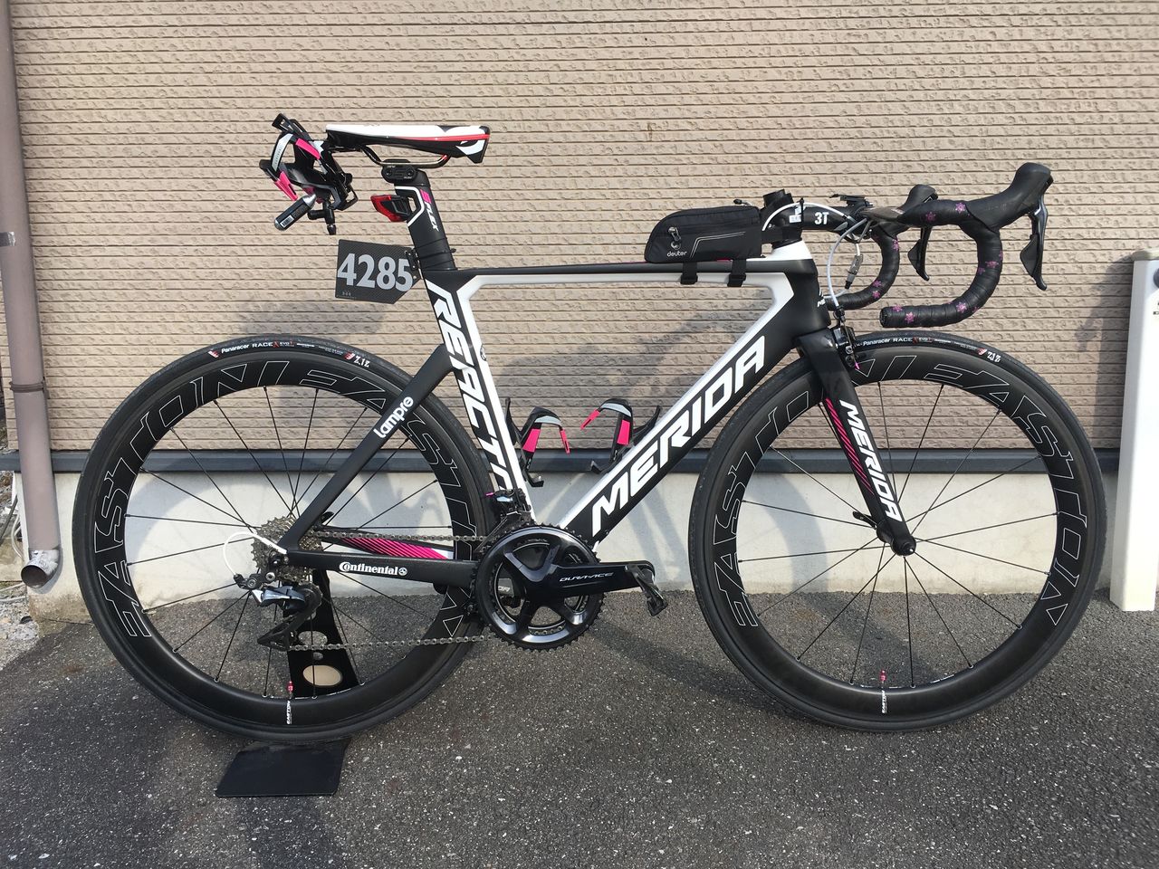 自転車 : 右手の処女と左手の淑女