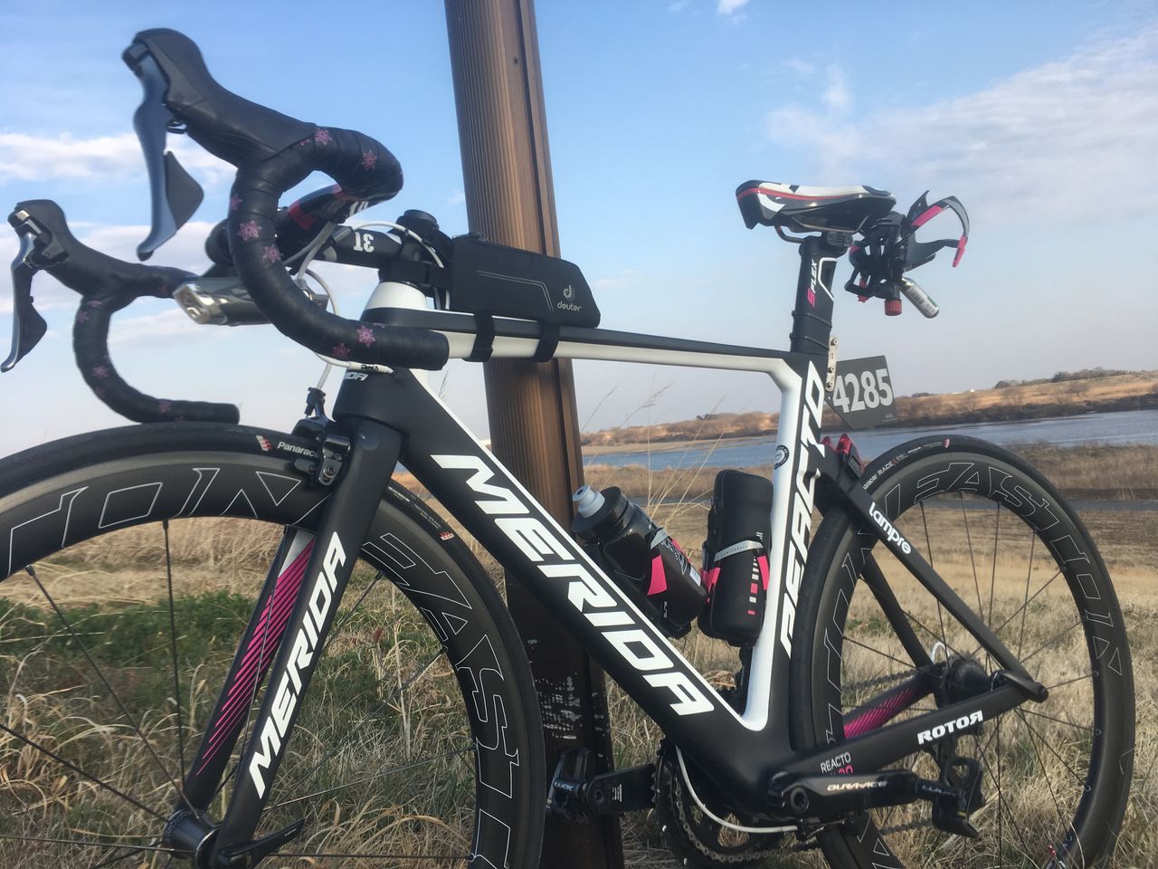 自転車 : 右手の処女と左手の淑女